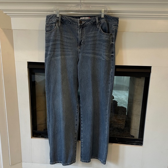CAbi | Jeans | Cabi Ashbury Denim Jeans Wide Leg Euc 4 | Poshmark